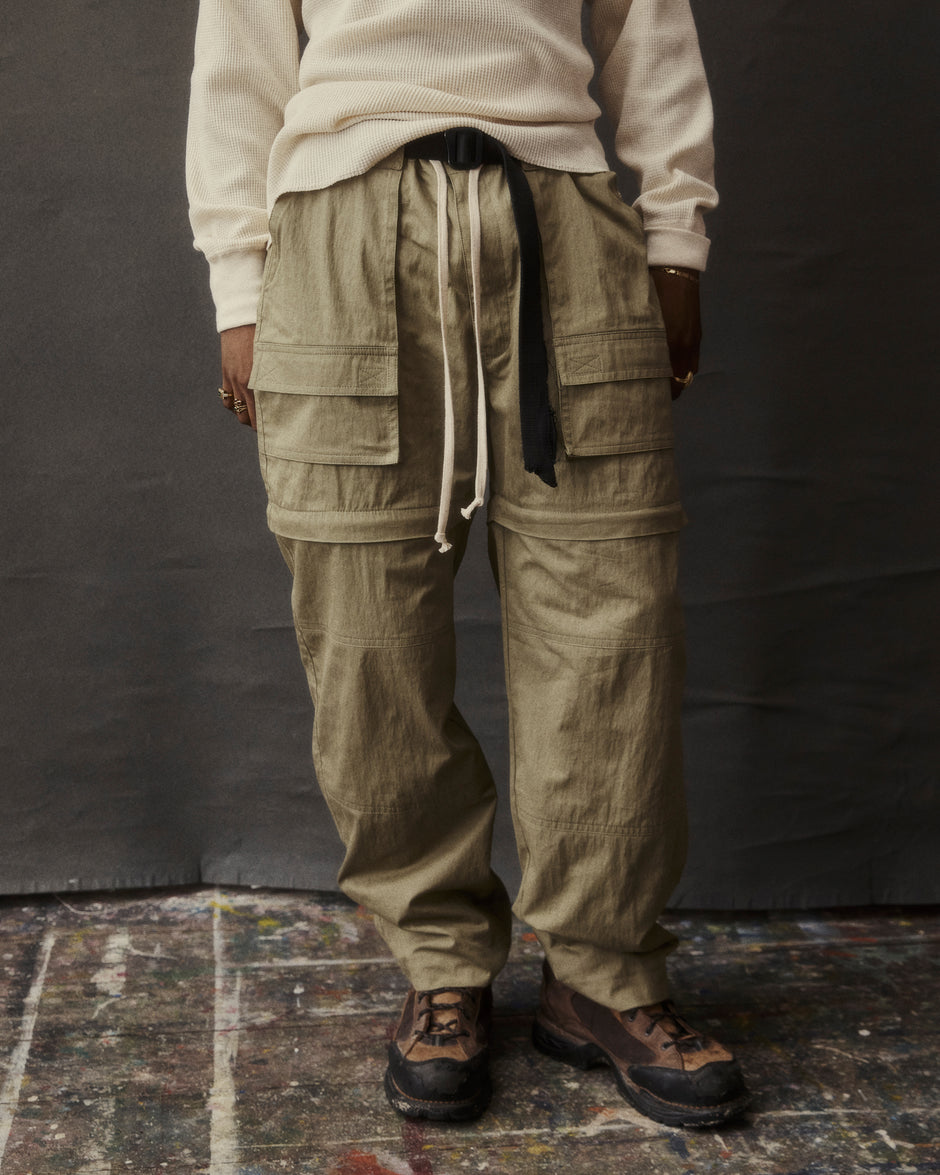 BOTTOMS – AARON LEVINE